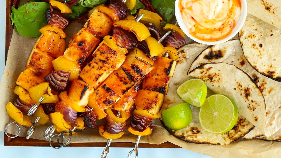 how to cook halloumi kebabs on bbq