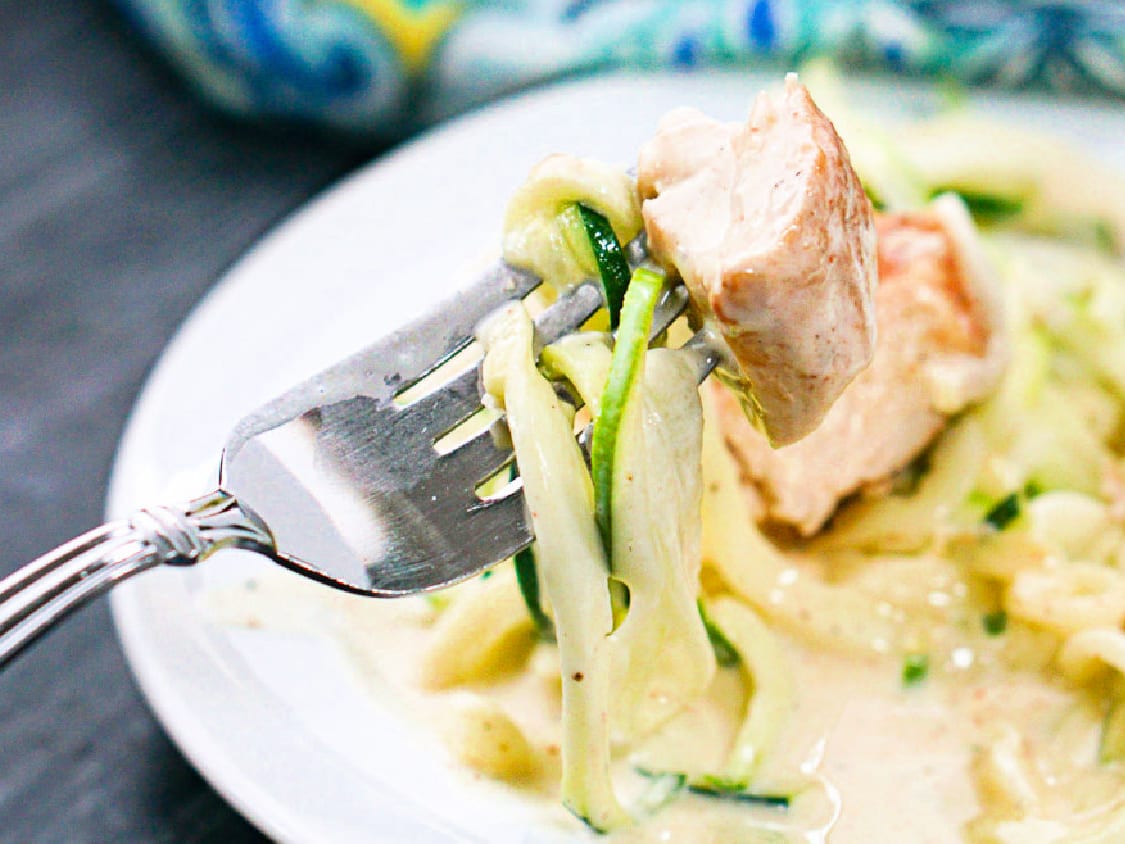 how to make chicken zucchini alfredo