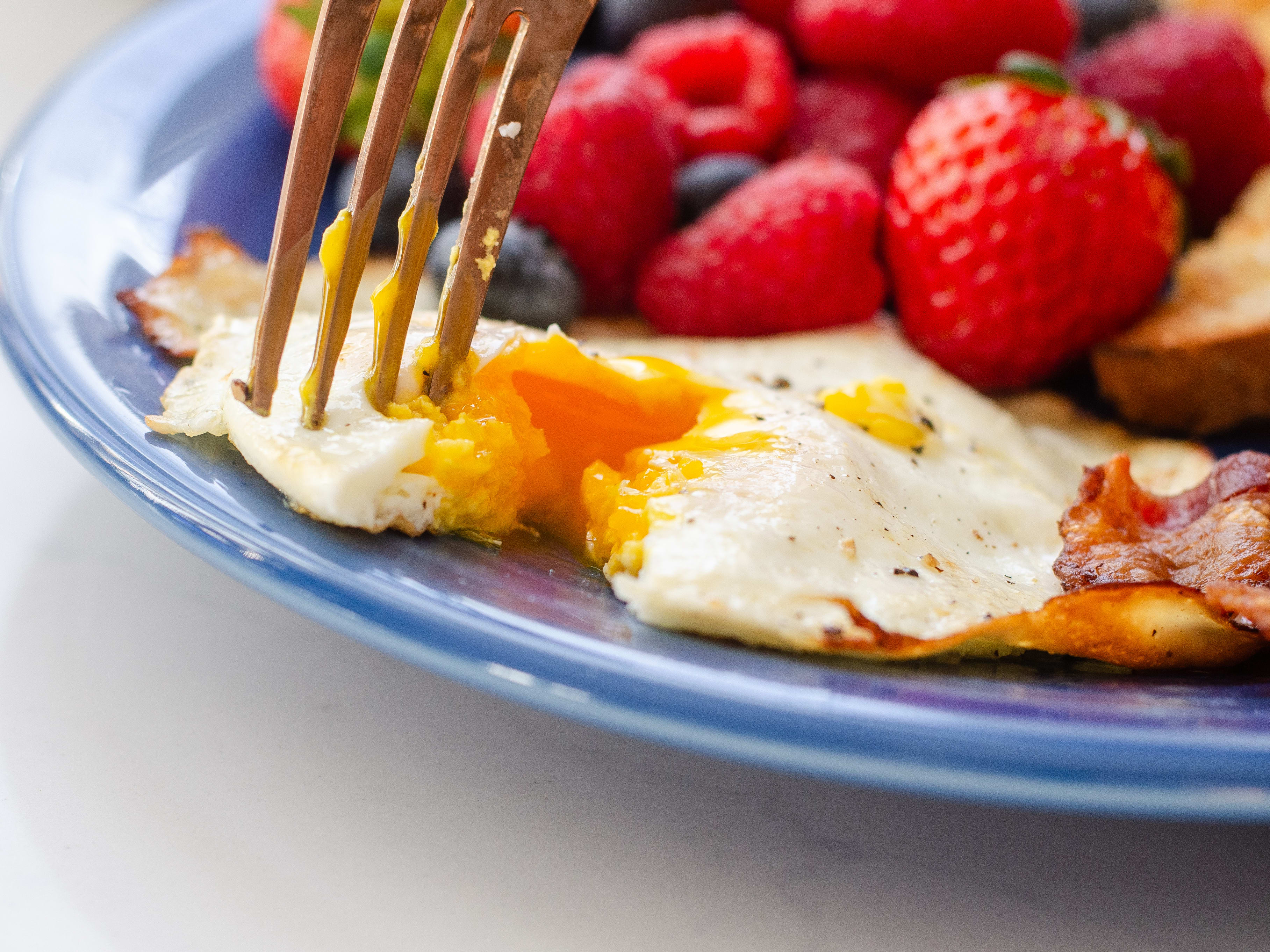 how to cook perfect over medium egg