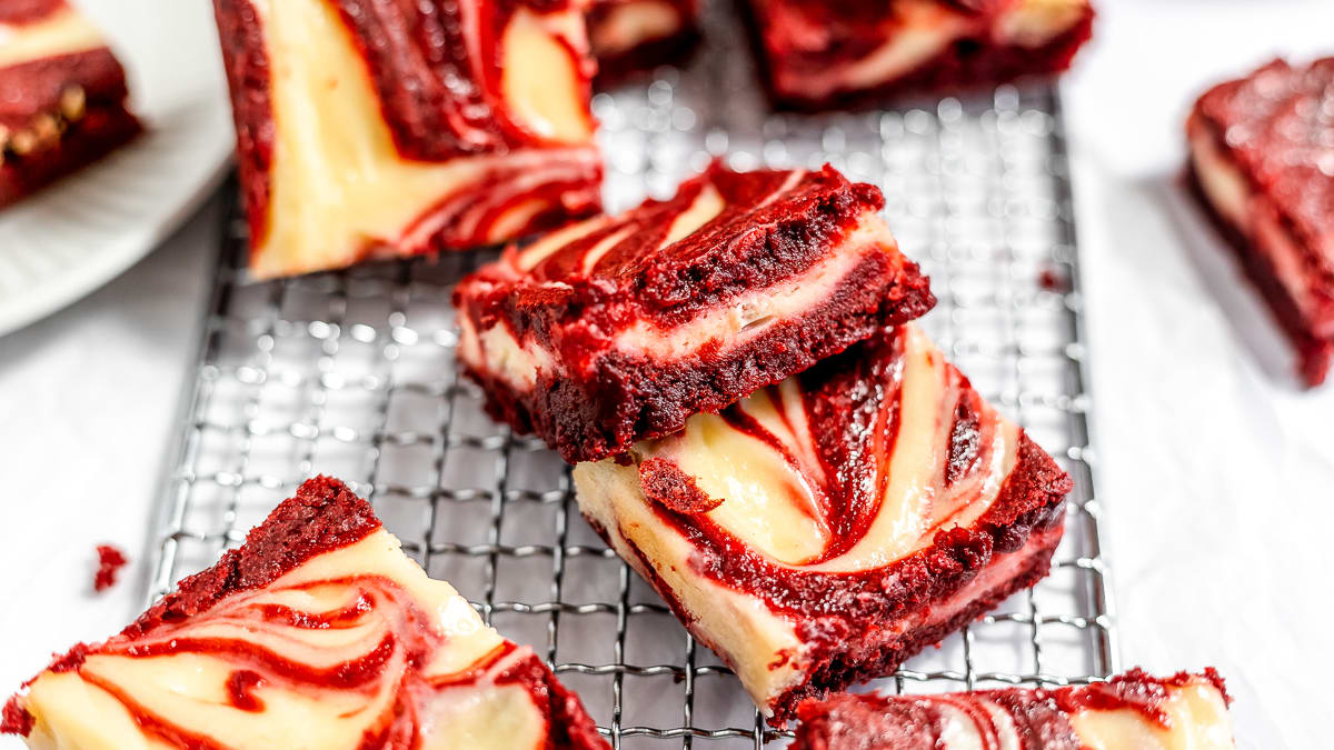how long to cook cheesecake brownies