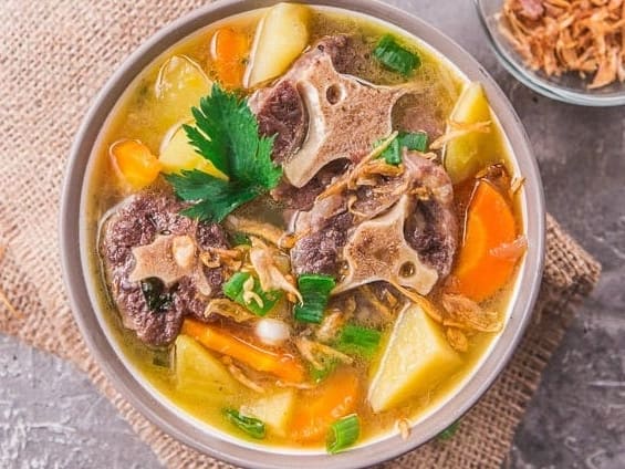 how to cook oxtail for soup